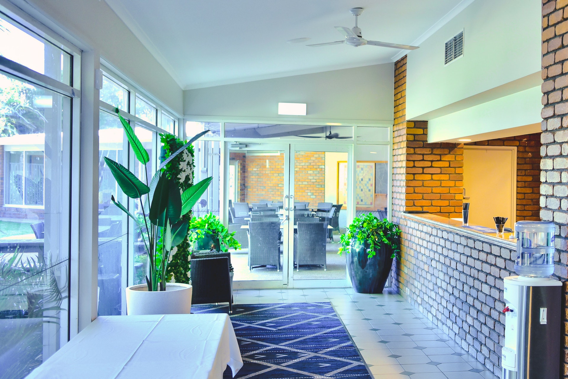 Overflow Bar - The Maraboon Tavern